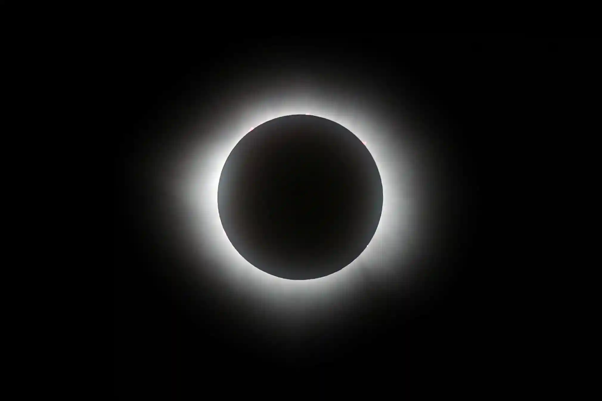Mexico Plunges Into Complete Darkness As Total Solar Eclipse Hits ...