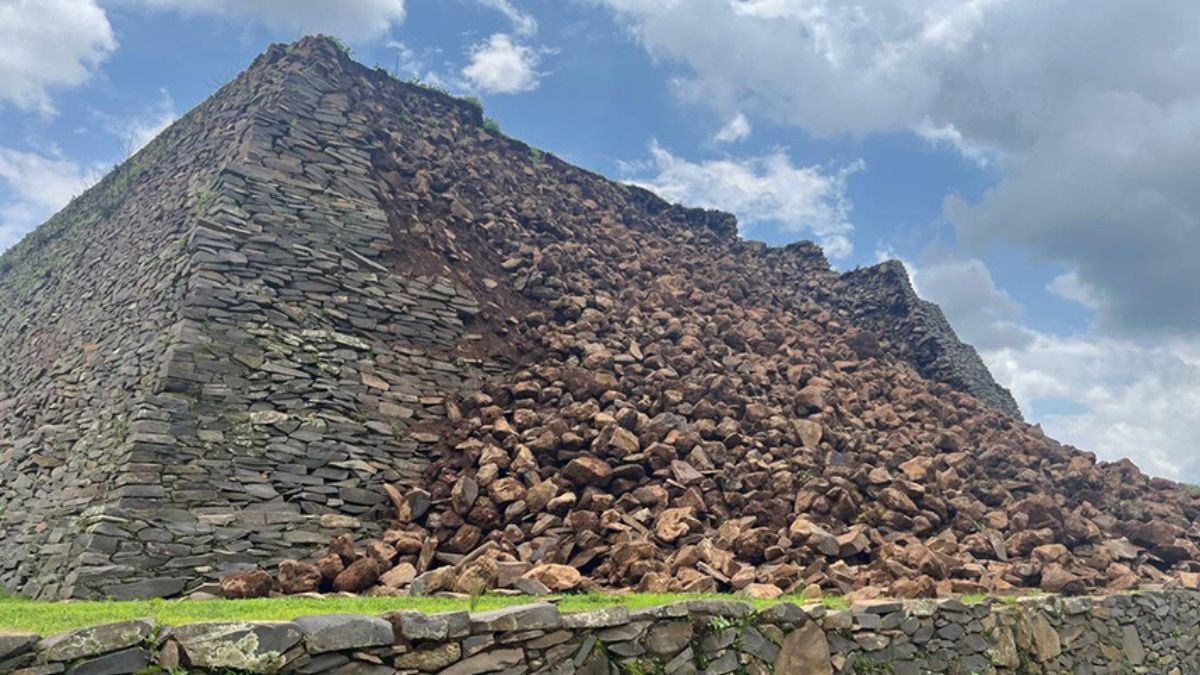 ‘Bad Omen’: An Ancient Pyramid in Mexico Collapsed Into A Heap of ...